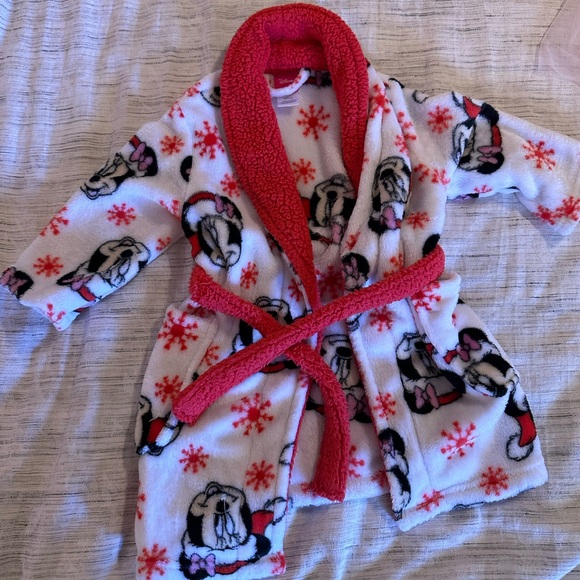 Disney | Pajamas | Minnie Mouse Disney Robe Plush 2t | Poshmark